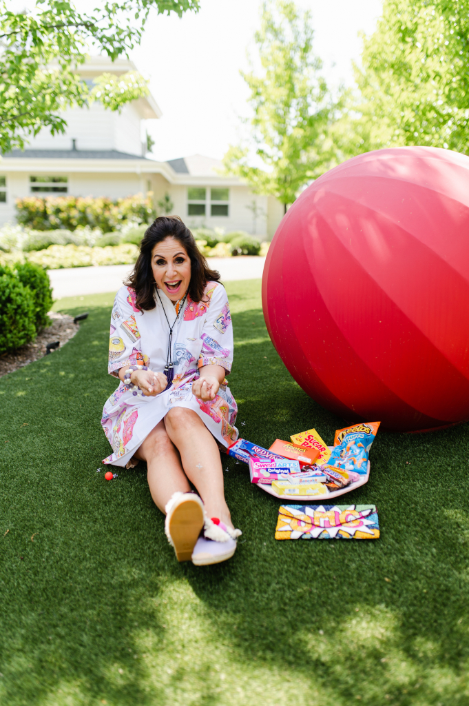 Meet Lisa Grotts: Etiquette Expert, Speaker, and Famous Author